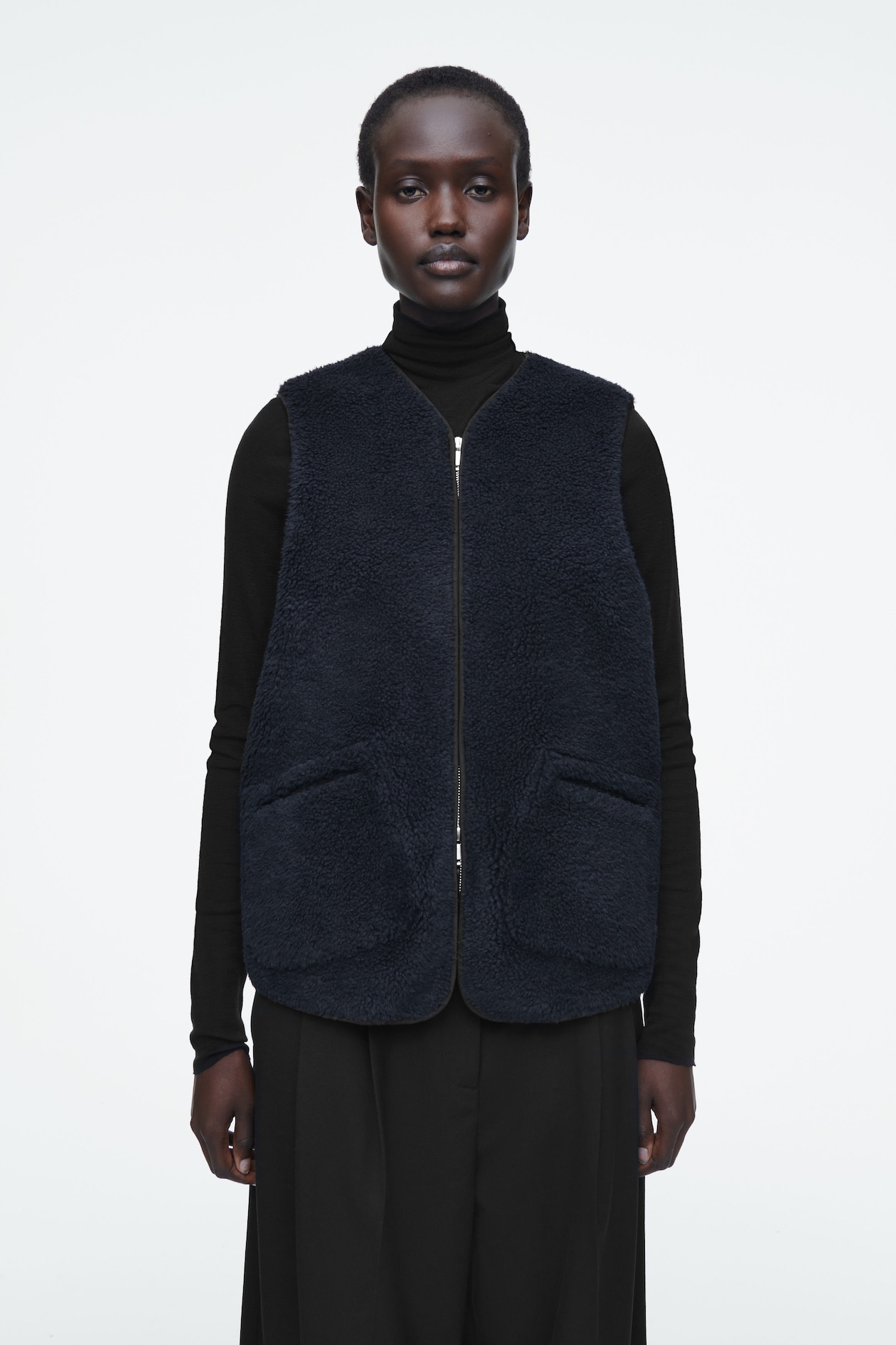 OVERSIZED FAUX SHEARLING GILET - NAVY | COS