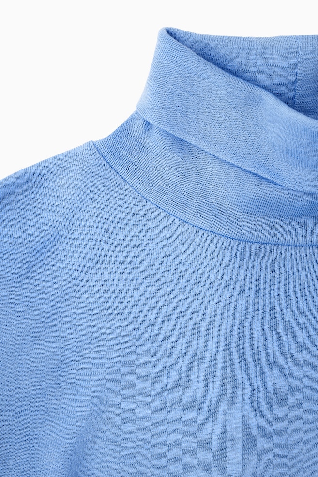 MERINO WOOL TURTLENECK TOP - LIGHT BLUE | COS