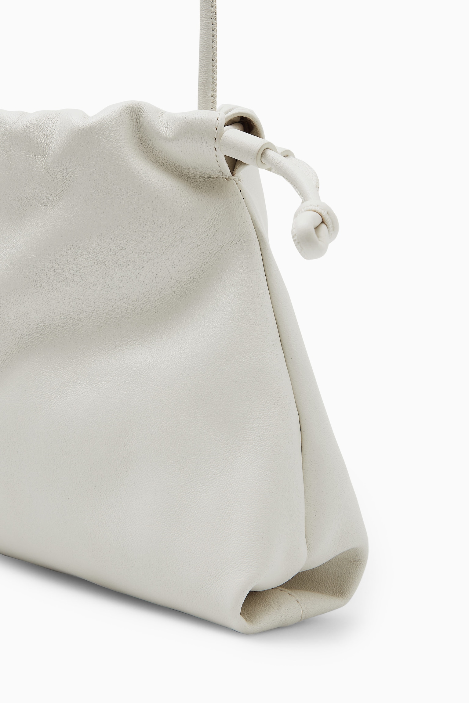 MINI CAVATELLI CLUTCH BAG - LEATHER - WHITE | COS