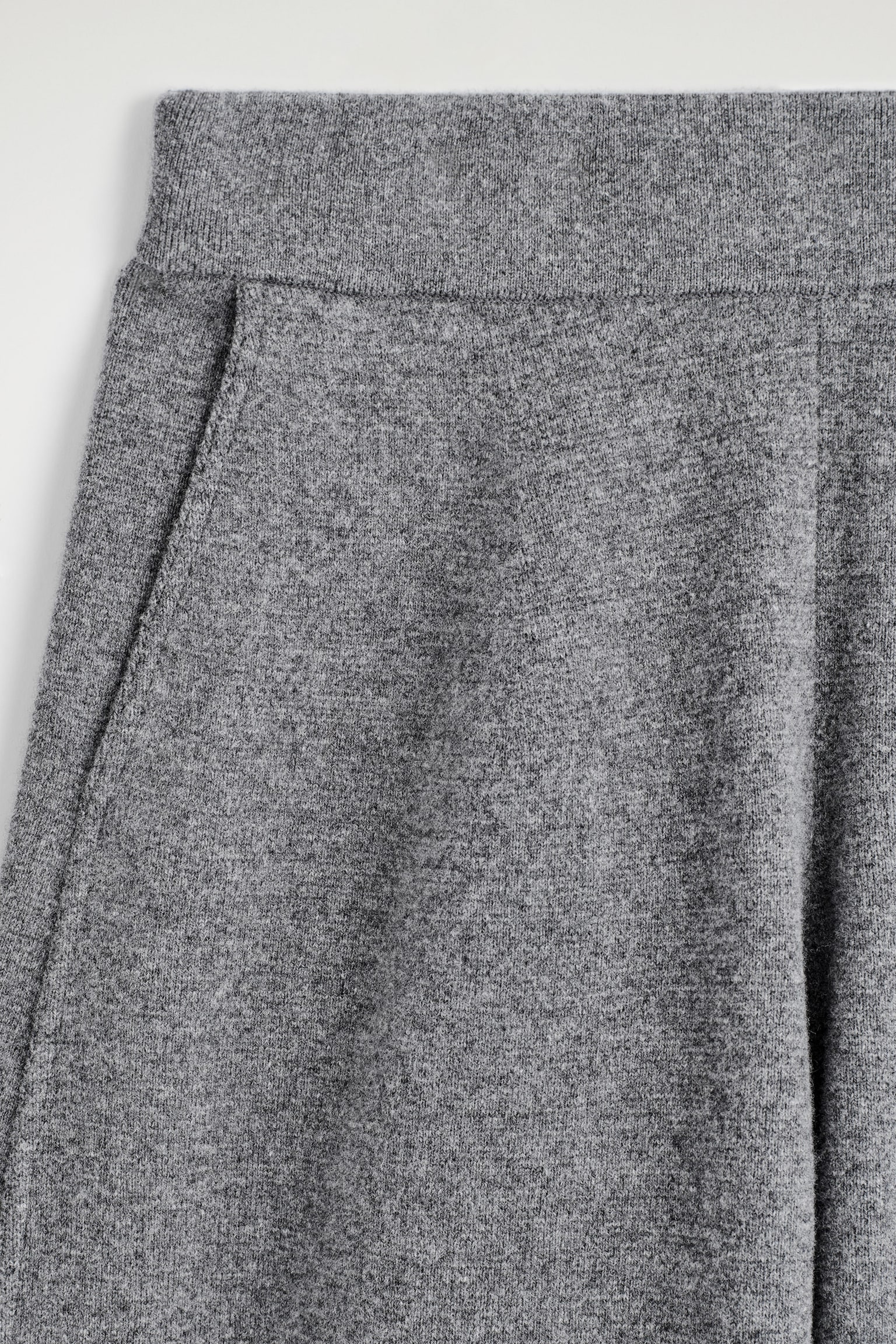 Barrel Leg Pants | COS