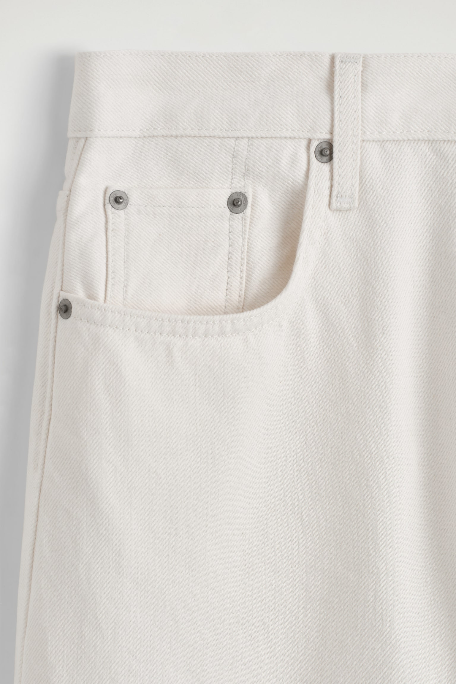 BAY BARREL-LEG JEANS - WHITE | COS US