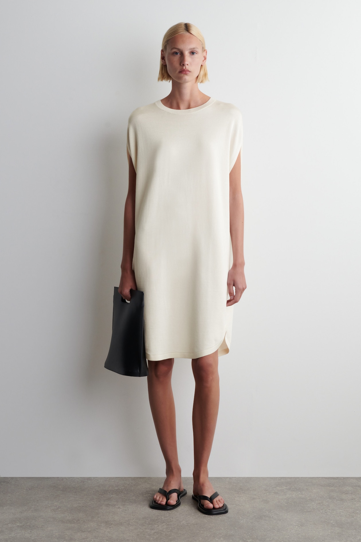CIRCLE-CUT KNIT DRESS - WHITE | COS
