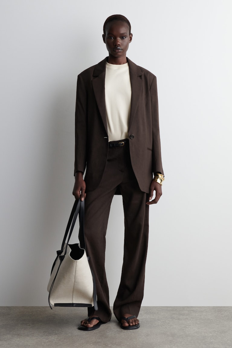 CAMISETA DE CORTE LIMPIO REGULAR FIT - BEIGE CLARO | COS