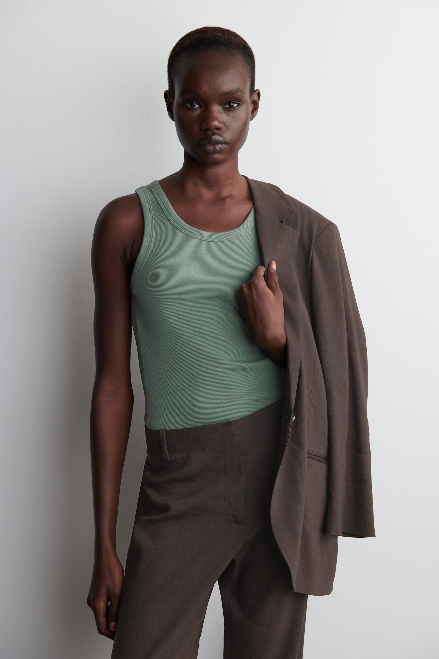 RIBBED TANK TOP - MOSS GREEN | COS