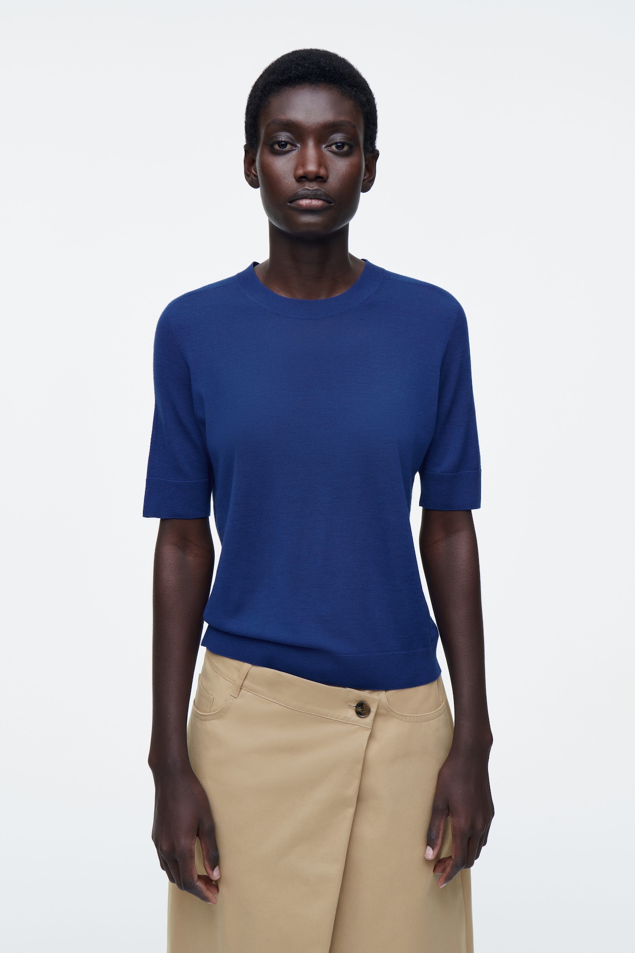 SLIM MERINO WOOL SEAMLESS T-SHIRT - BLUE | COS