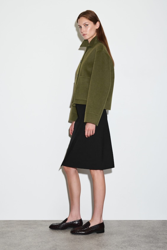 BOXY DOUBLE-FACED WOOL SHORT JACKET - KHAKI | COS