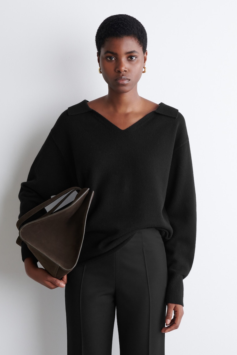MERINO WOOL POLO SWEATER - BLACK | COS
