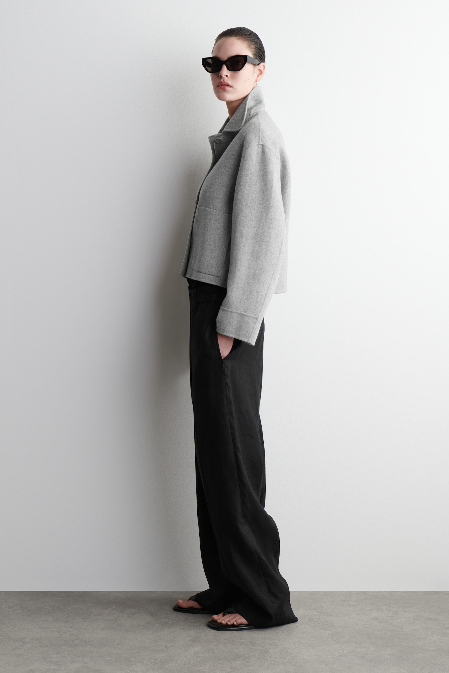 BOXY DOUBLE-FACED WOOL SHORT JACKET - LIGHT GREY | COS