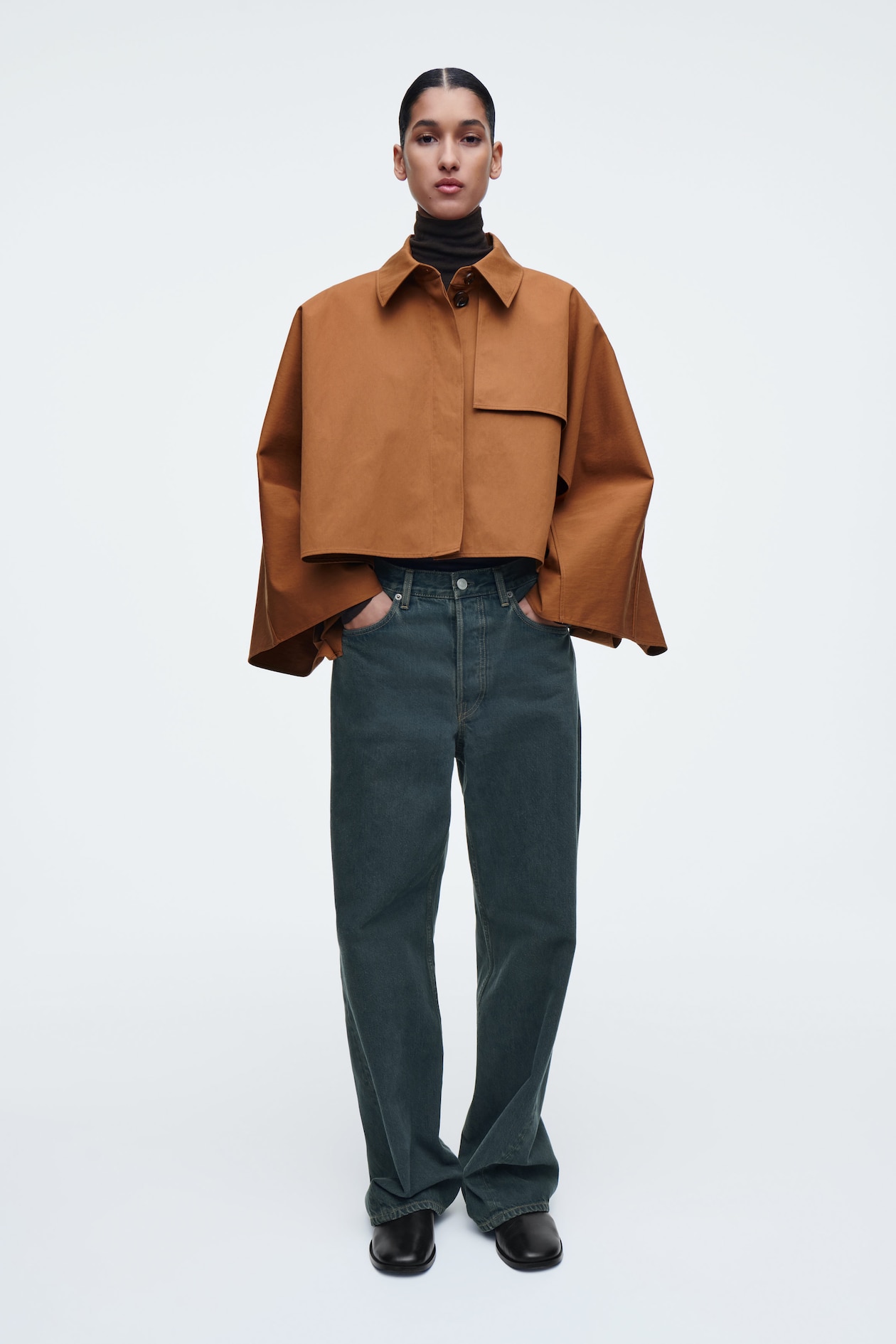 OVERSIZED CROPPED TRENCH COAT CAPE - RUST | COS