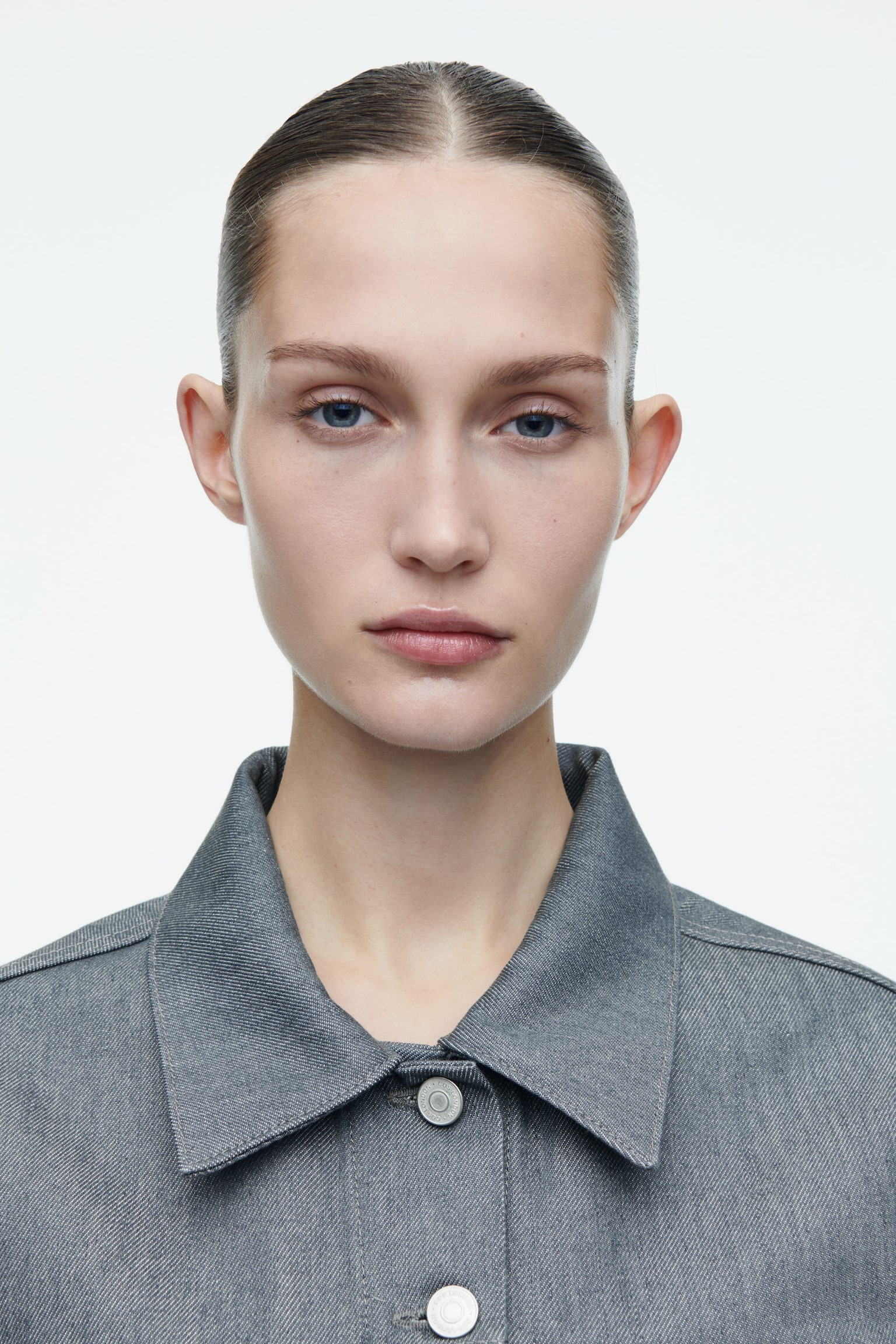 OVERSIZED RAW DENIM JACKET - RAW GREY | COS