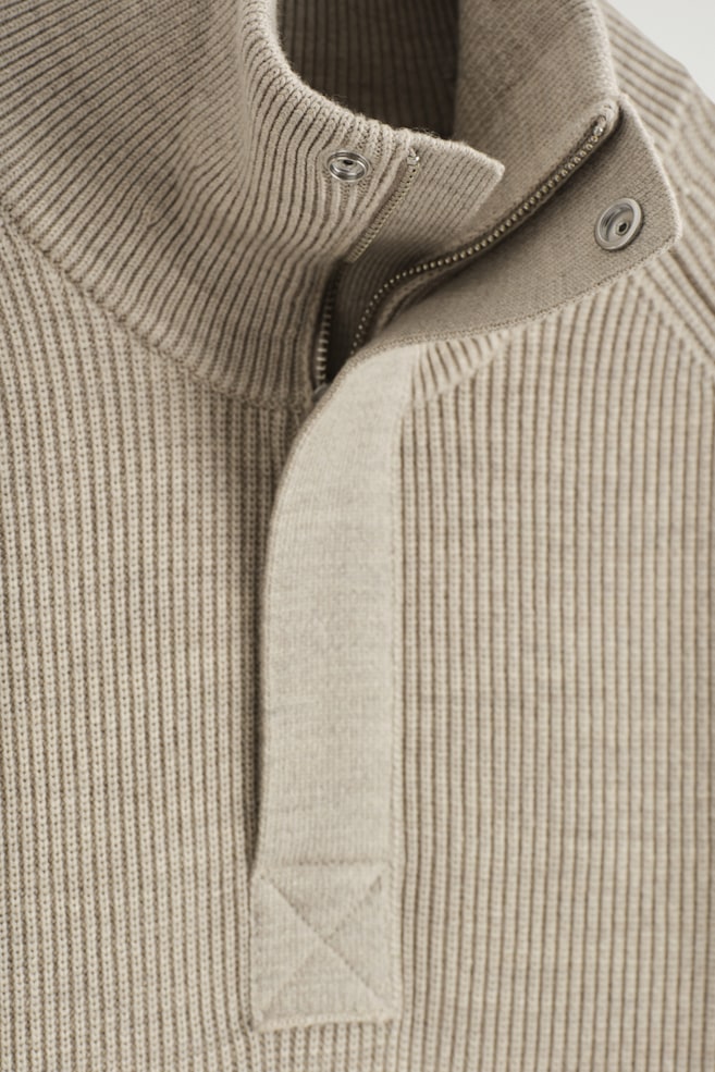RIBBED WOOL HALF-ZIP JUMPER - BEIGE | COS GB