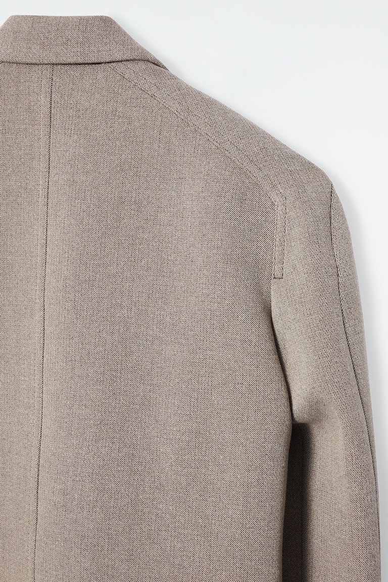 OVERSIZED EXAGGERATED-SHOULDER BLAZER - BROWN | COS