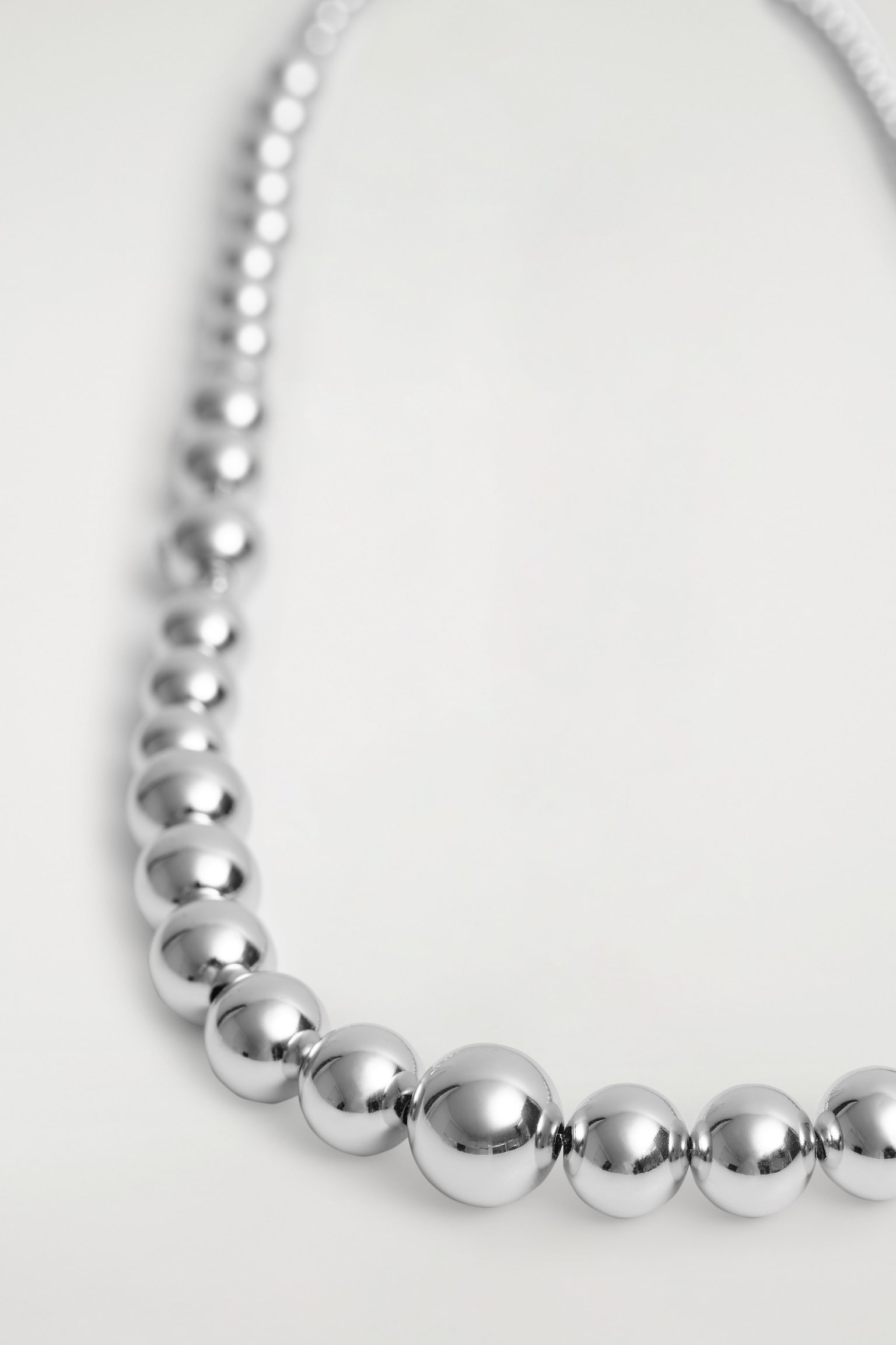 BEADED NECKLACE - SILVER | COS