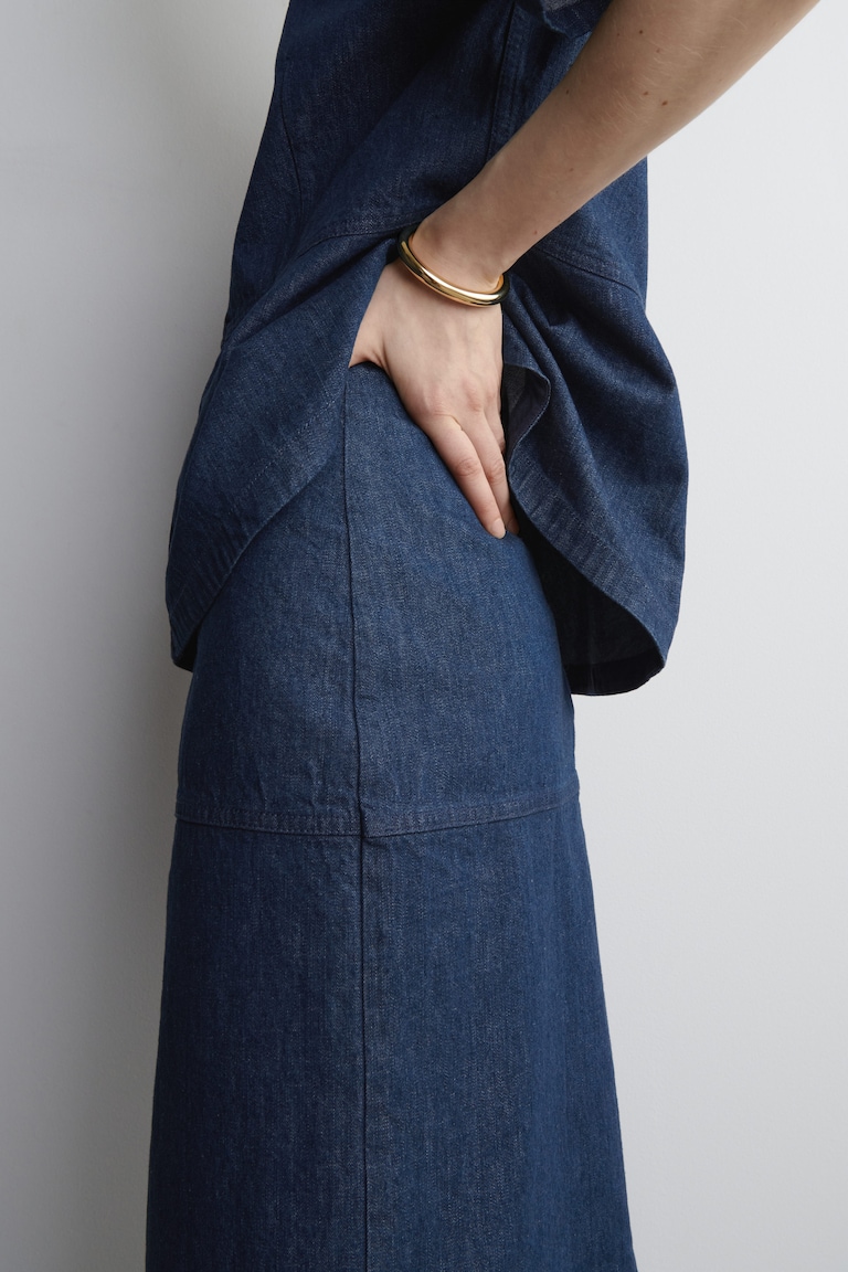 DENIM PENCIL SKIRT - DARK BLUE | COS