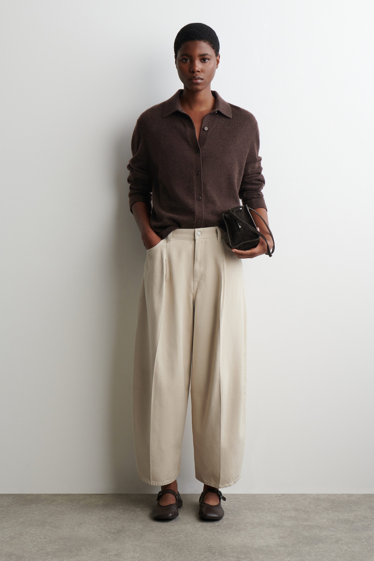 TWINE BARREL-LEG JEANS - LJUSBEIGE | COS