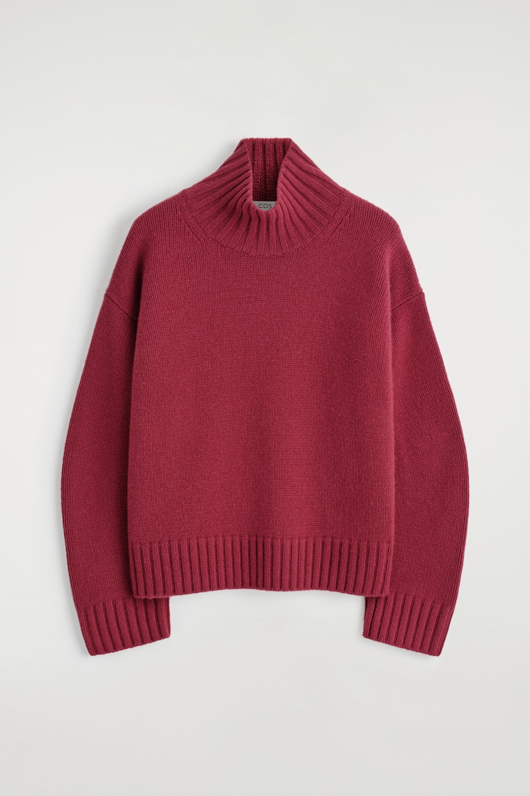 CHUNKY CASHMERE FUNNEL-NECK JUMPER - DARK RED | COS GB