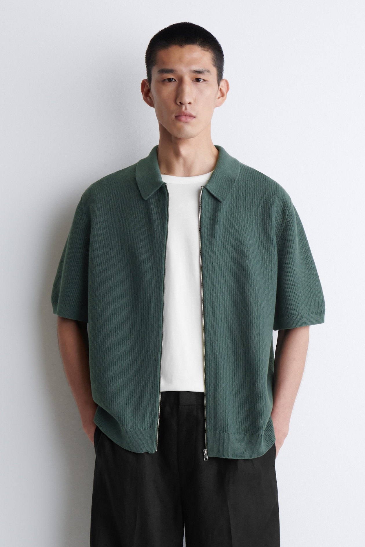 WAFFLE-KNIT COTTON ZIPPED SHIRT - PINE GREEN | COS