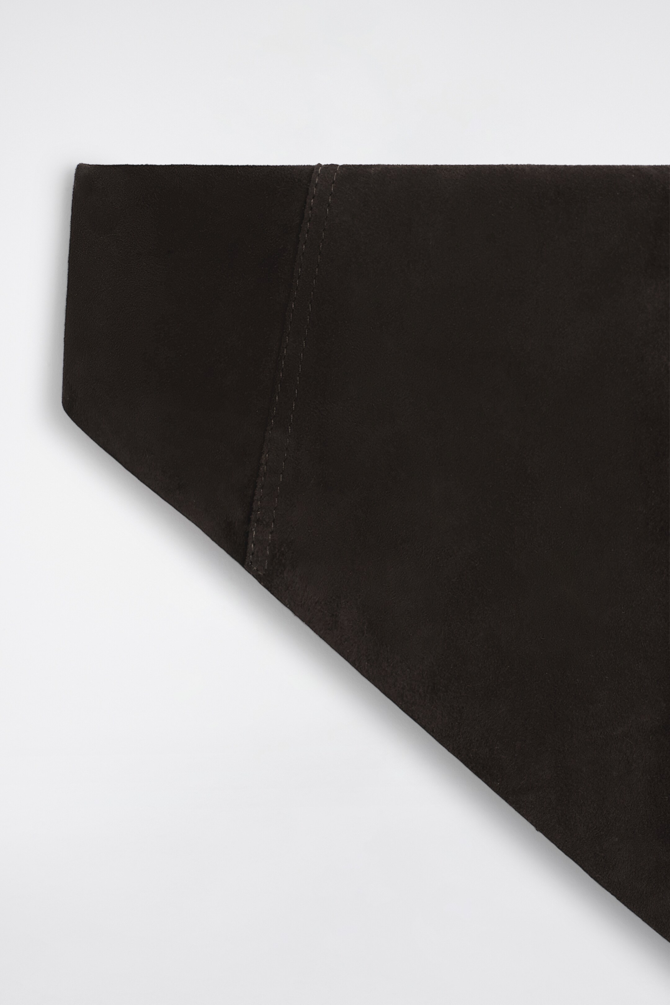SUEDE TRIANGLE SCARF - DARK BROWN - Men | H&M GR