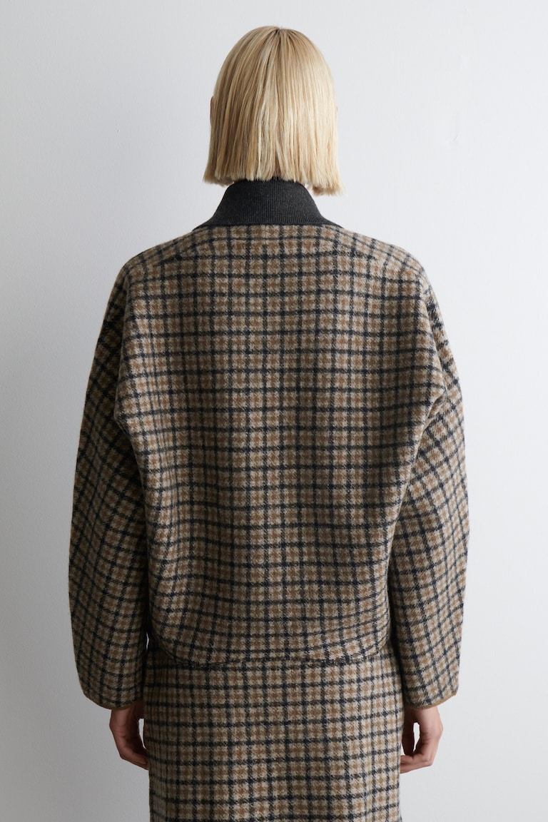 SCULPTED MERINO WOOL SHORT JACKET - BEIGE / CHECKED | COS US