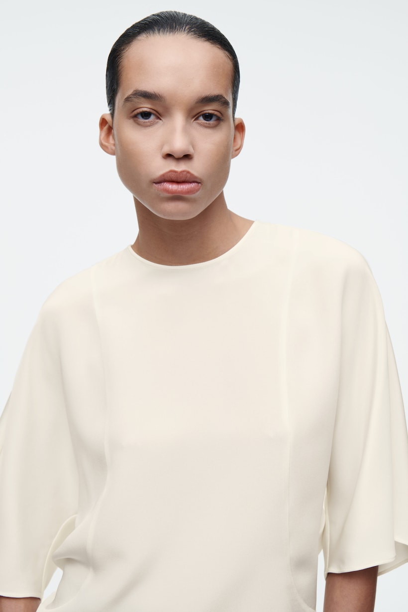 SILK T-SHIRT - ECRU | COS