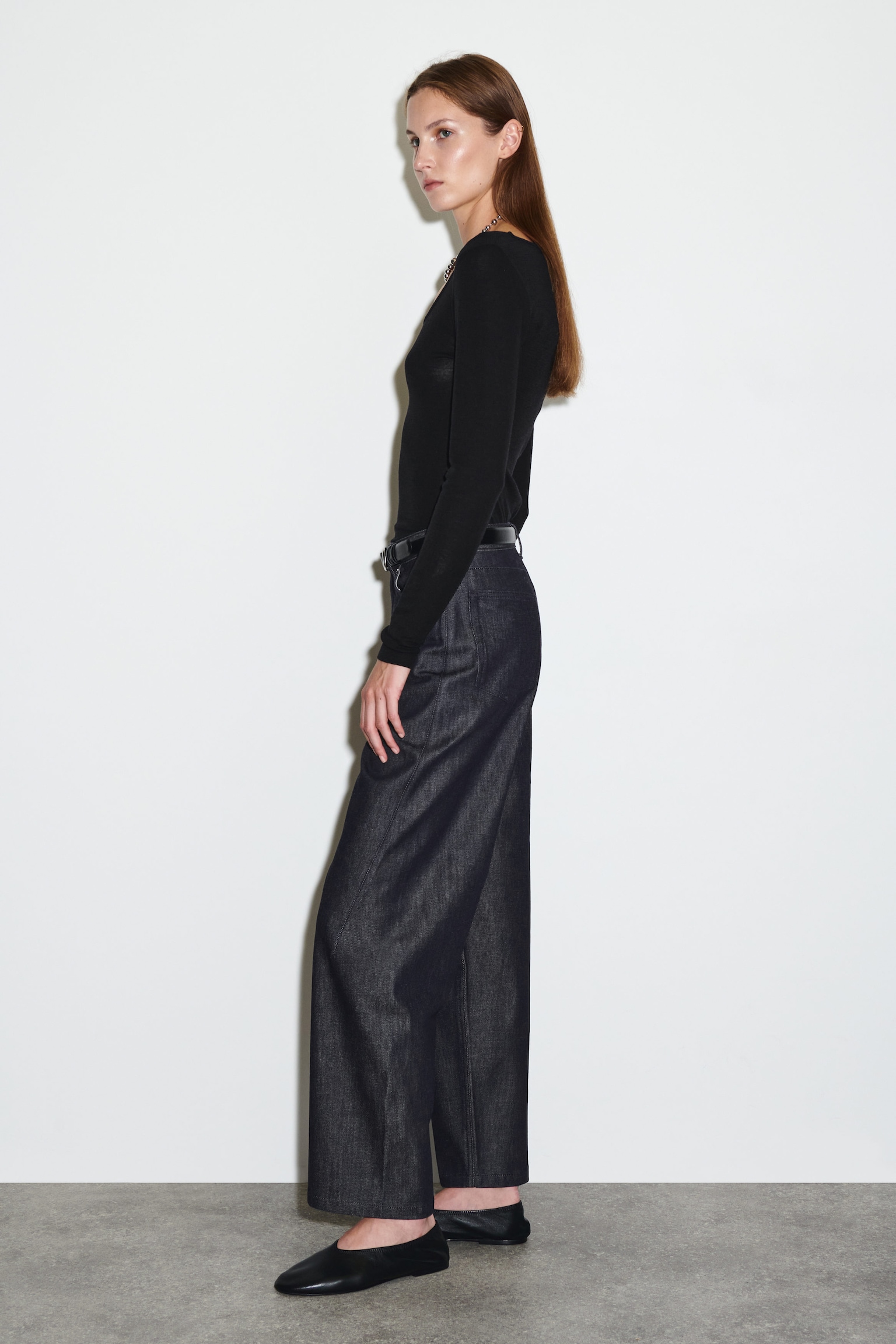 BYXOR I DENIM MED BARREL-LEGS - INDIGO | COS SE