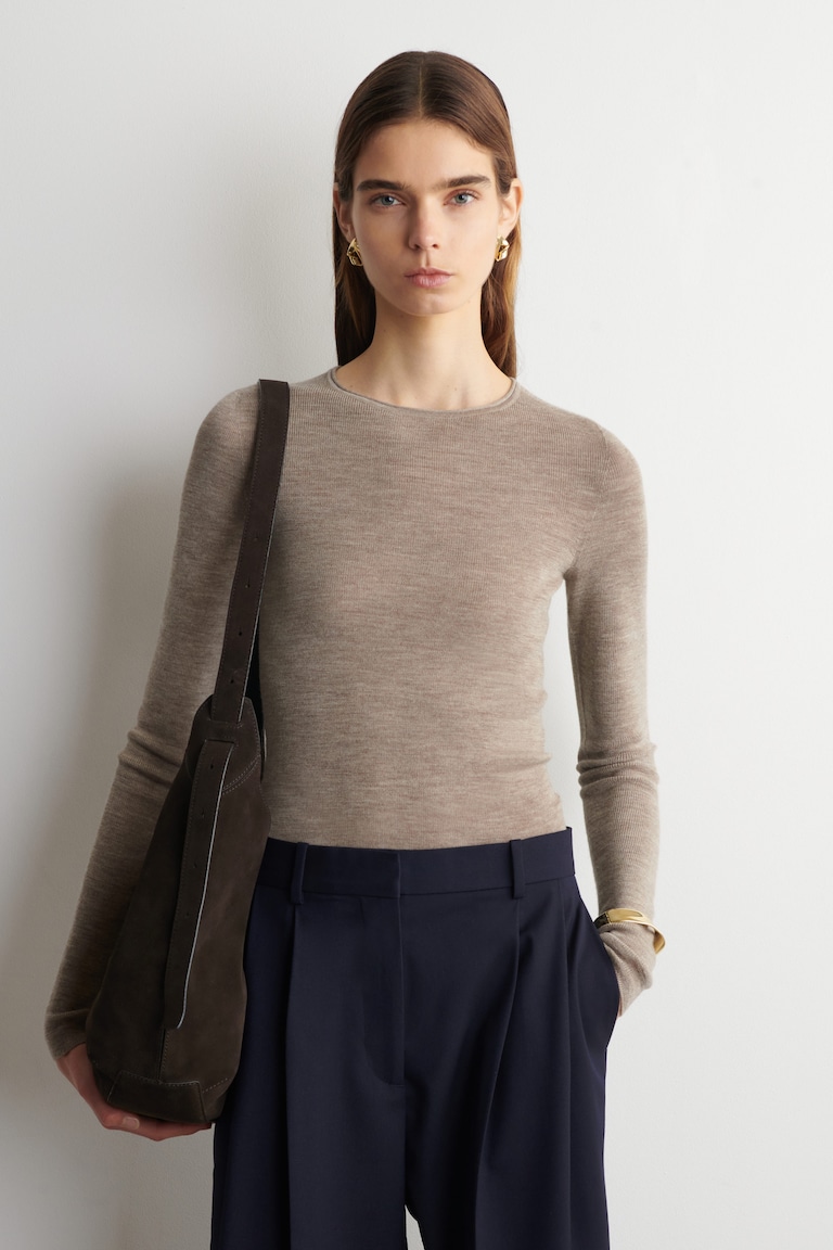 SEAMLESS MERINO WOOL LONG-SLEEVED TOP - BEIGE MÉLANGE | COS US