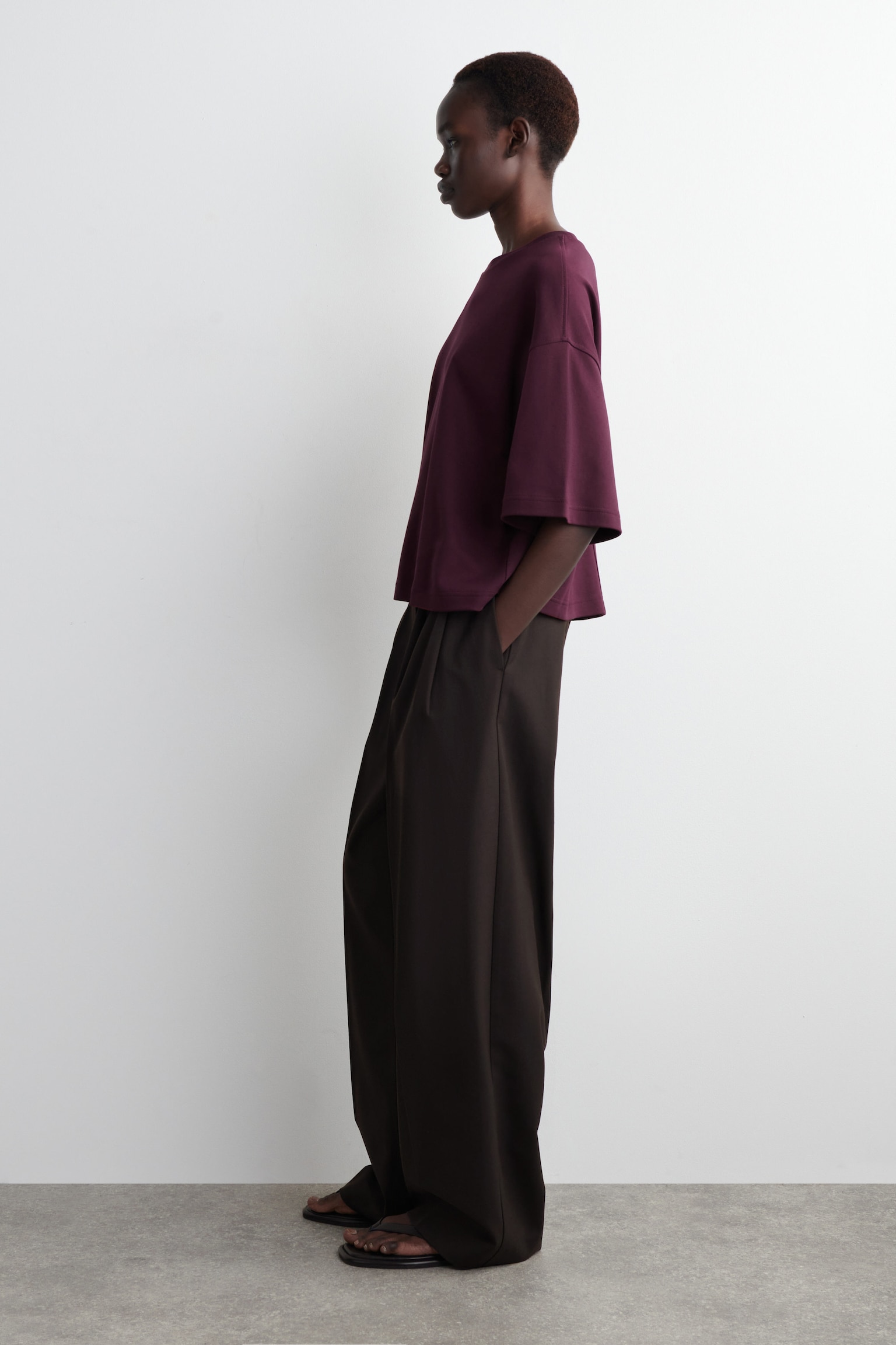 OVERSIZED BOXY T-SHIRT - BURGUNDY | COS