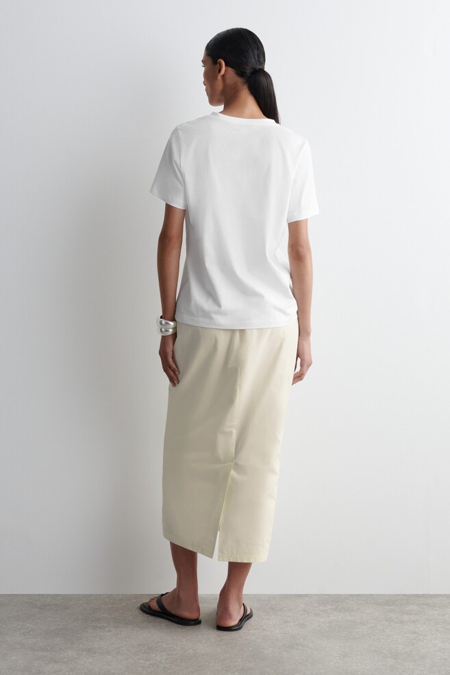 V-NECK COTTON T-SHIRT - WHITE | COS US