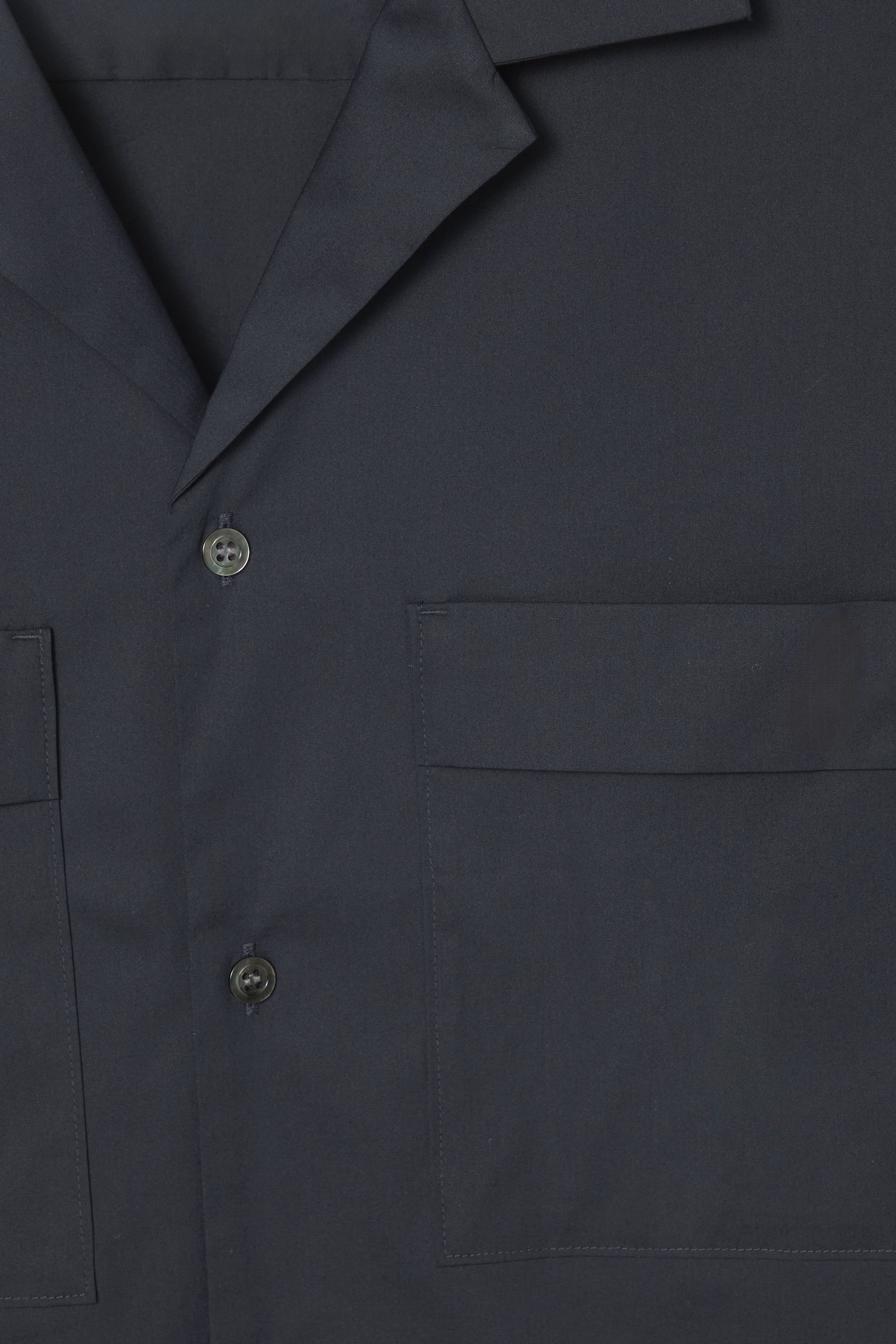 UTILITY COTTON SHORT-SLEEVED SHIRT - NAVY | COS