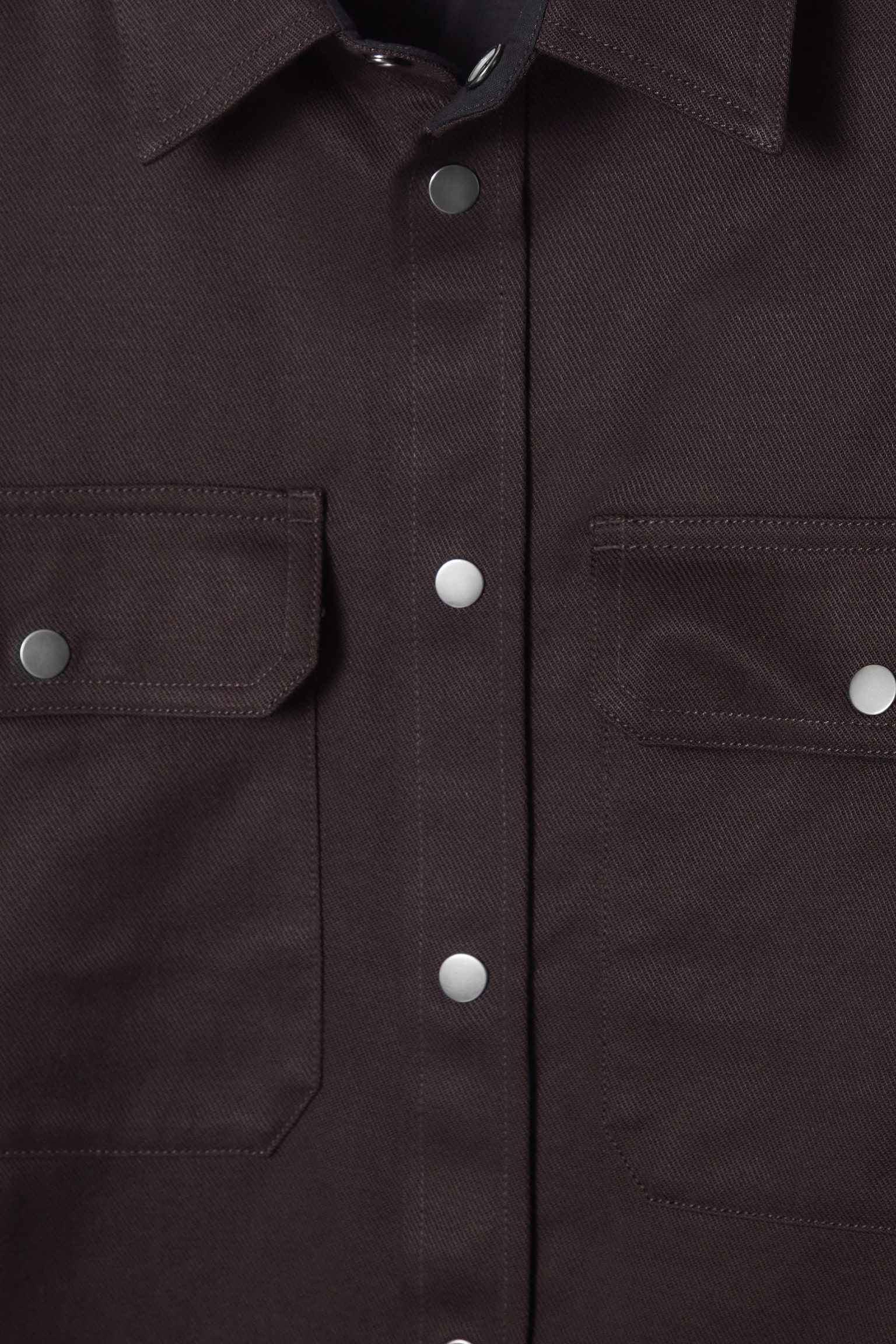 TWILL UTILITY OVERSHIRT - BROWN | COS