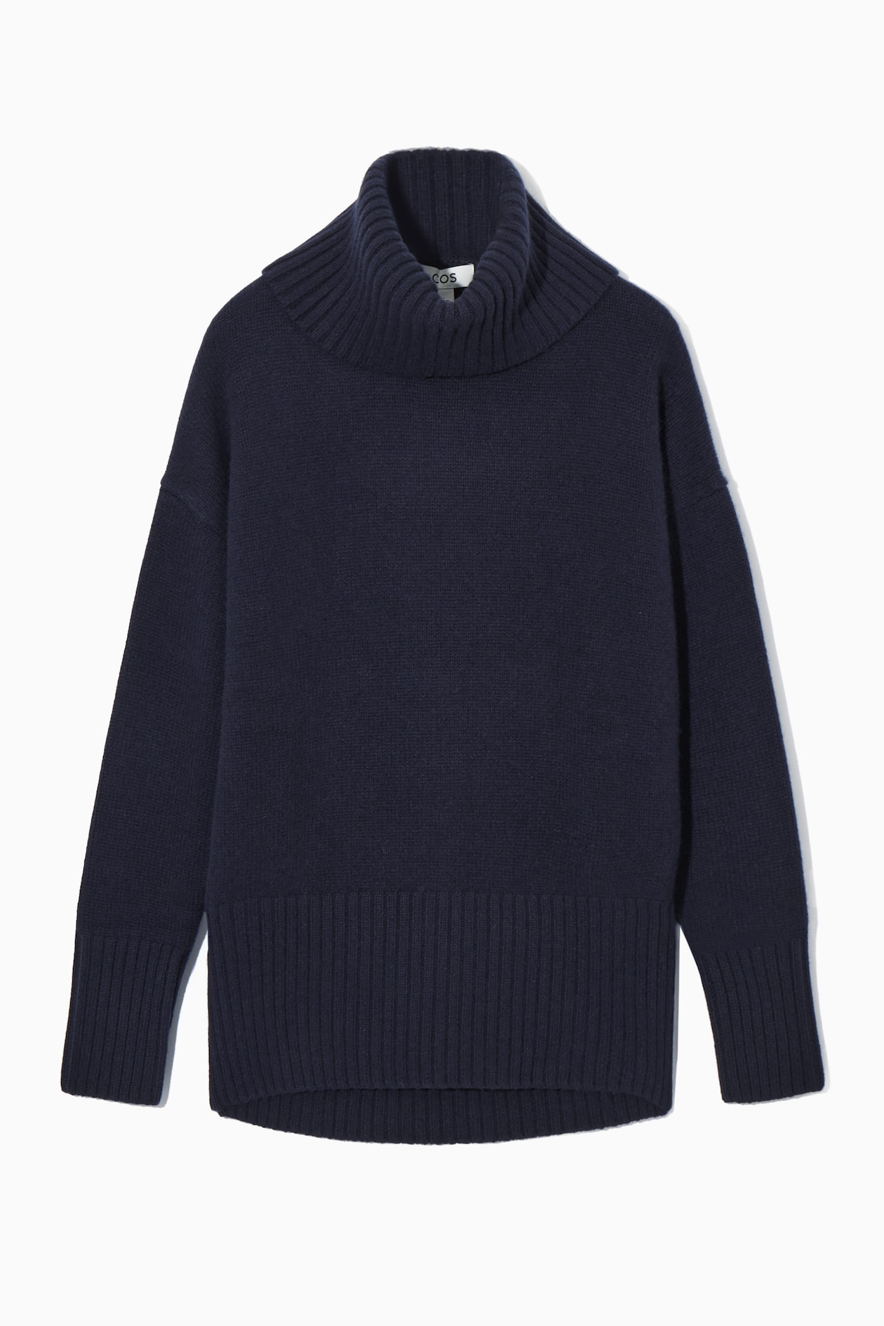 MAGLIONE OVERSIZE IN PURO CASHMERE A COLLO ALTO - BLU NAVY | COS