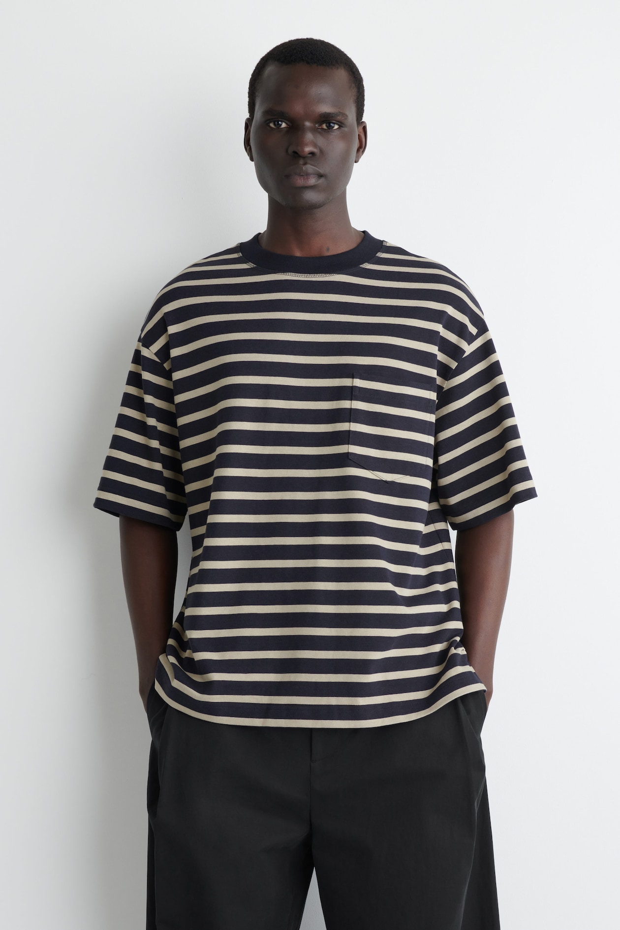 OVERSIZED HEAVYWEIGHT COTTON T-SHIRT - NAVY / STRIPED | COS