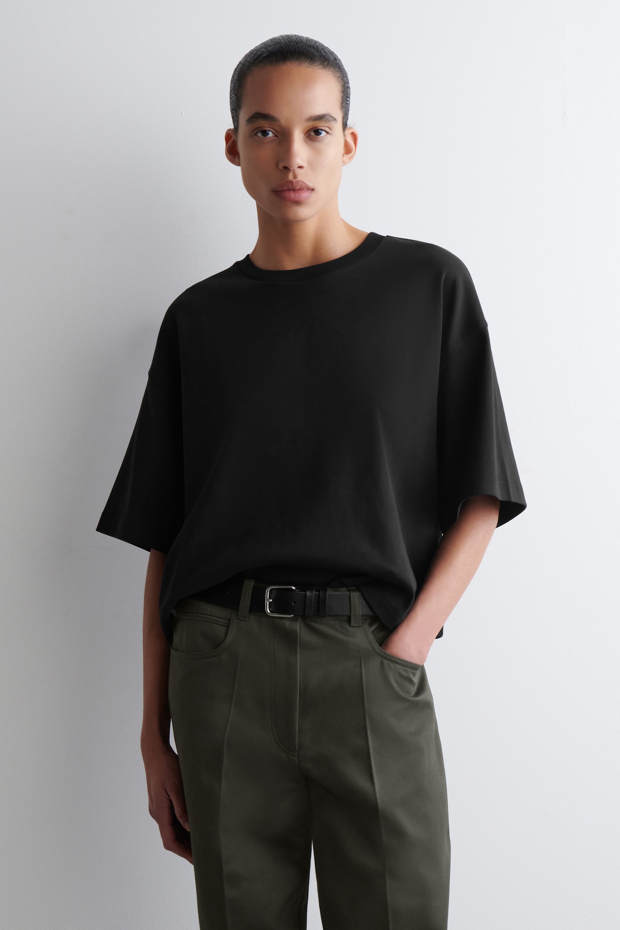 OVERSIZED BOXY T-SHIRT - BLACK | COS