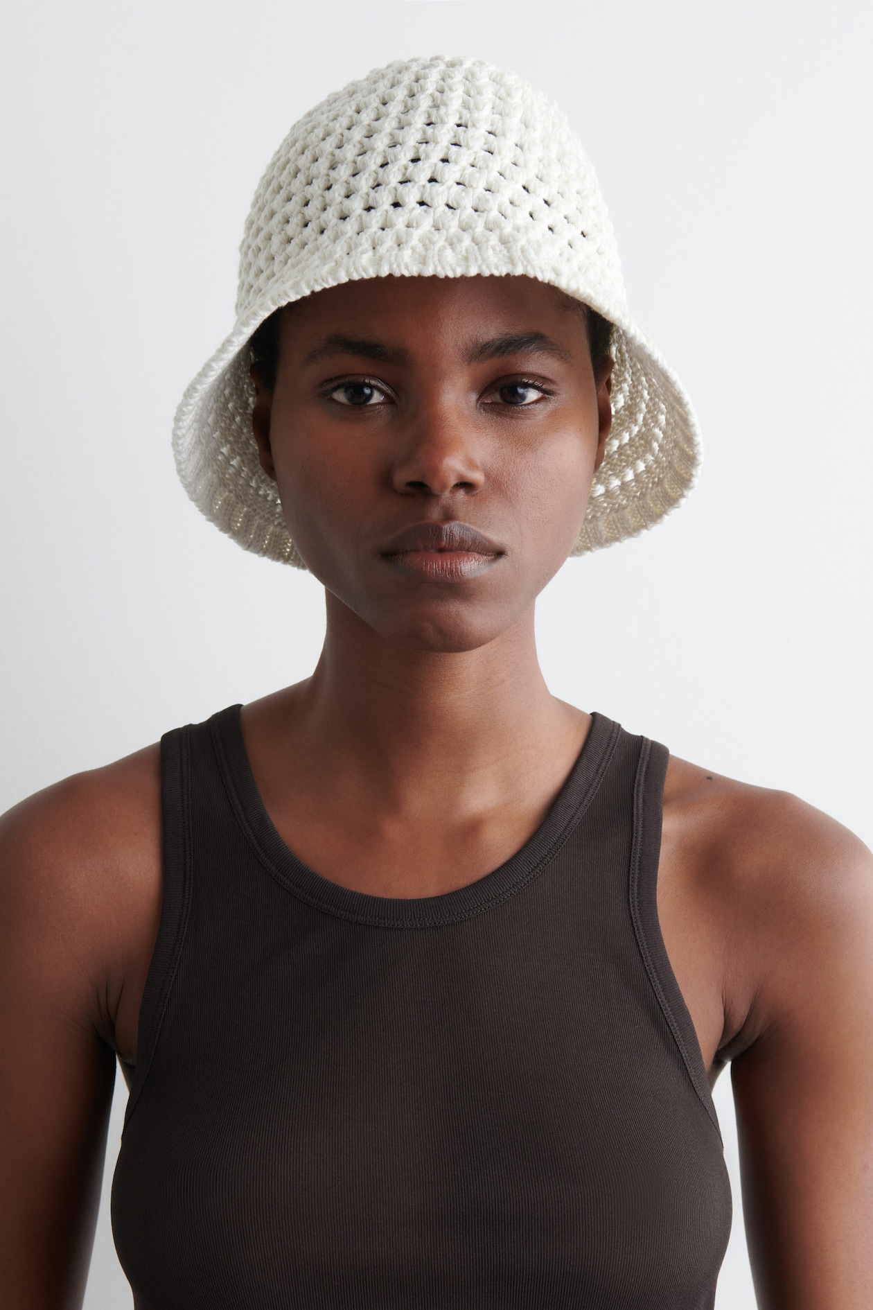 CROCHET BUCKET HAT - WHITE | COS