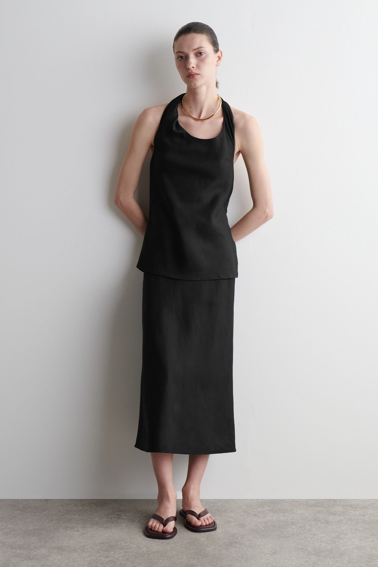 LEATHER FLIP FLOPS - BURGUNDY | COS