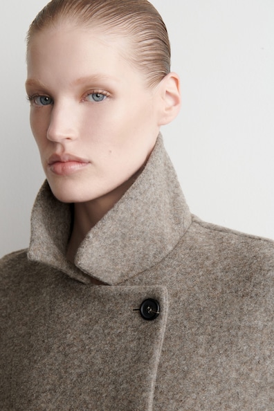 BOILED WOOL-BLEND SHORT JACKET - BEIGE MÉLANGE | COS