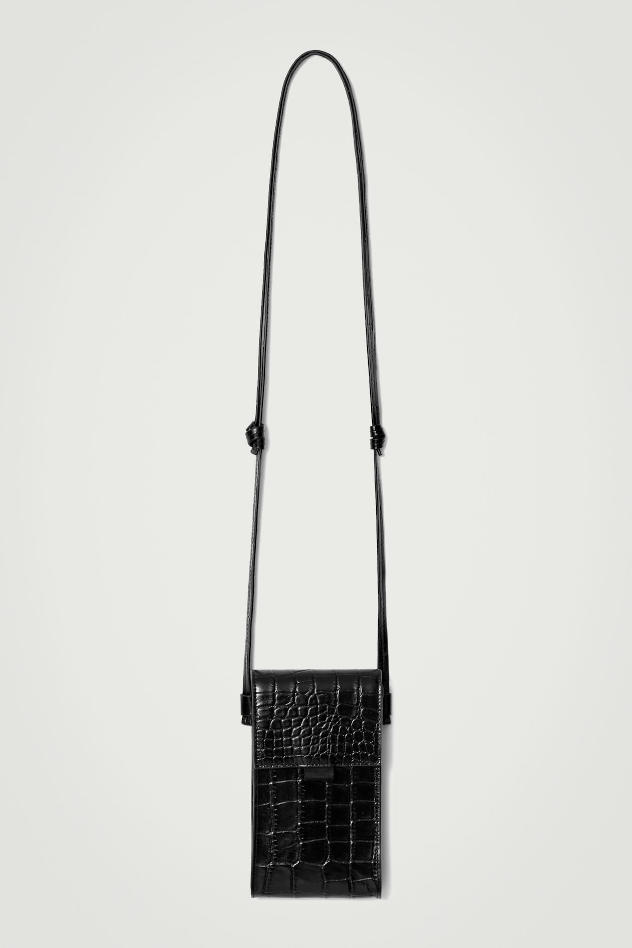 CROC-EFFECT LEATHER CROSSBODY PHONE POUCH - BLACK | COS