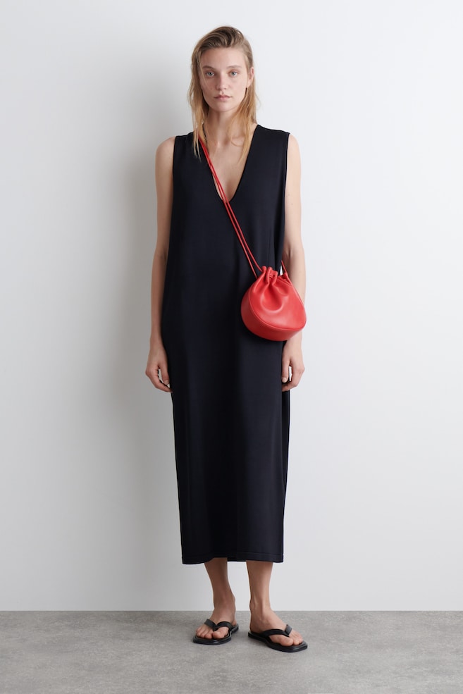 GATHERED POUCH BAG - LEATHER - RED | COS