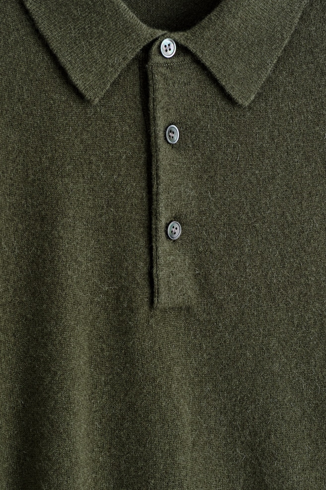 SEAMLESS CASHMERE POLO SHIRT - DARK KHAKI | COS US