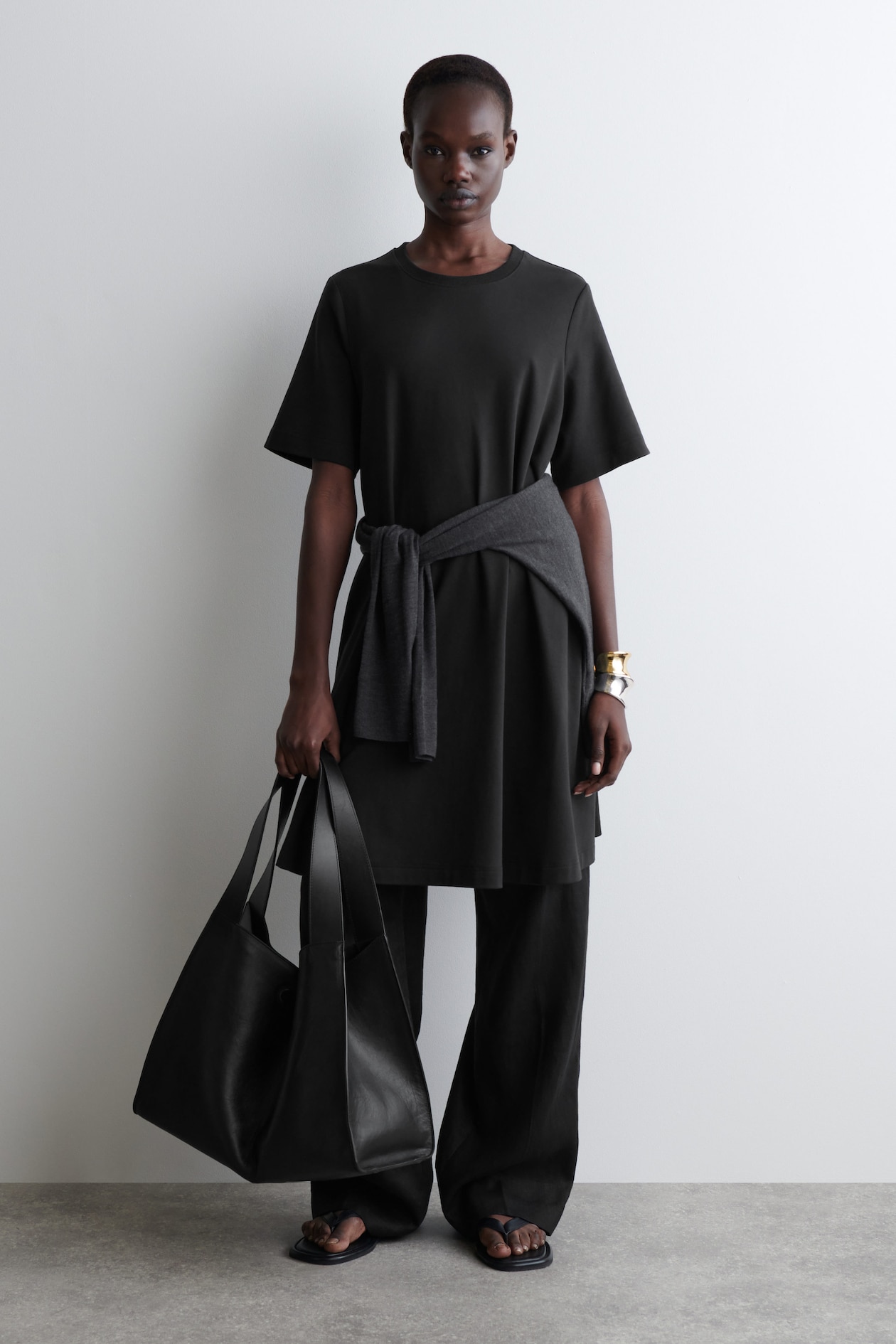 A-LINE MINI T-SHIRT DRESS - BLACK | COS