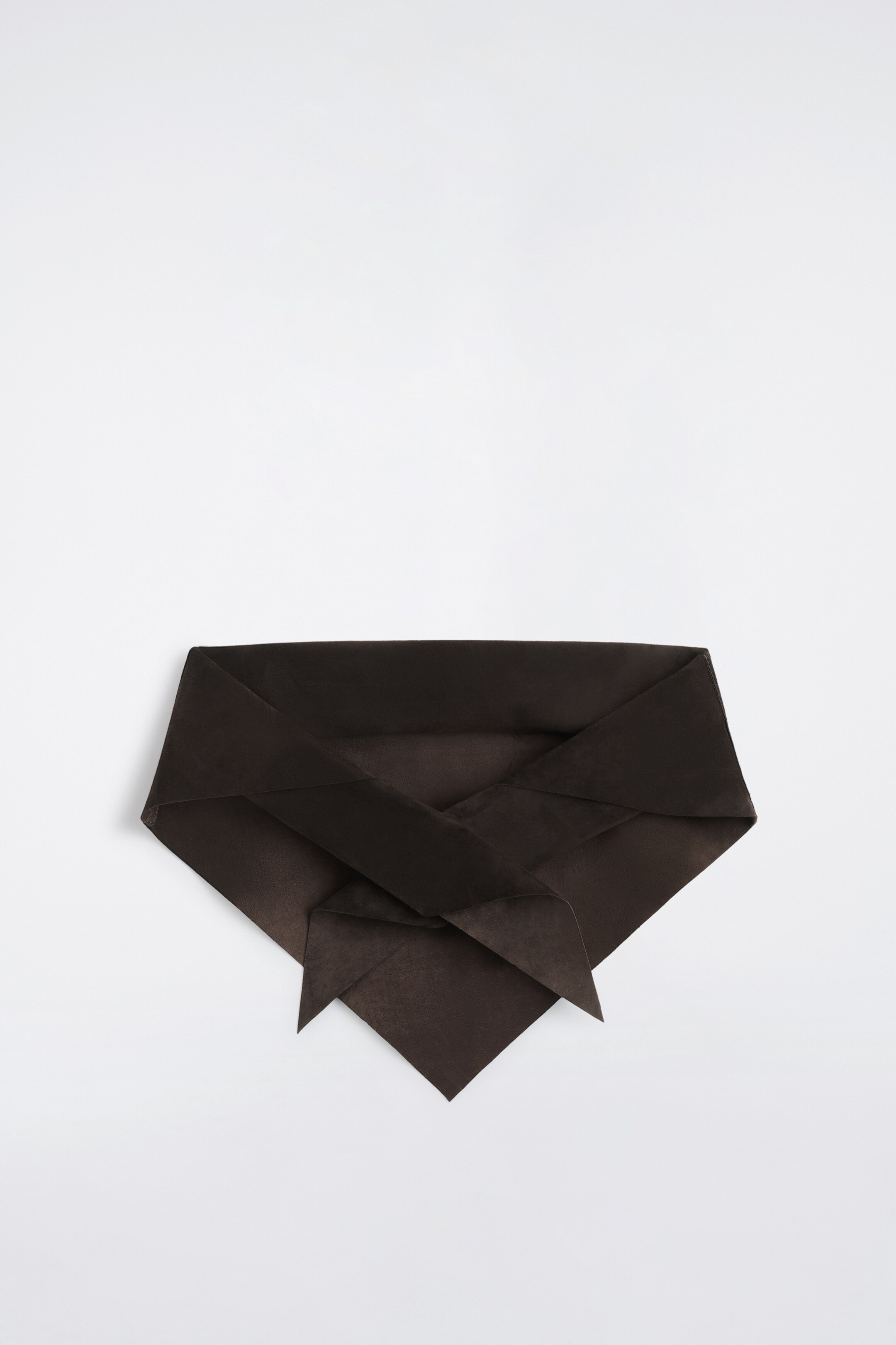 SUEDE TRIANGLE SCARF - DARK BROWN - Men | H&M GR