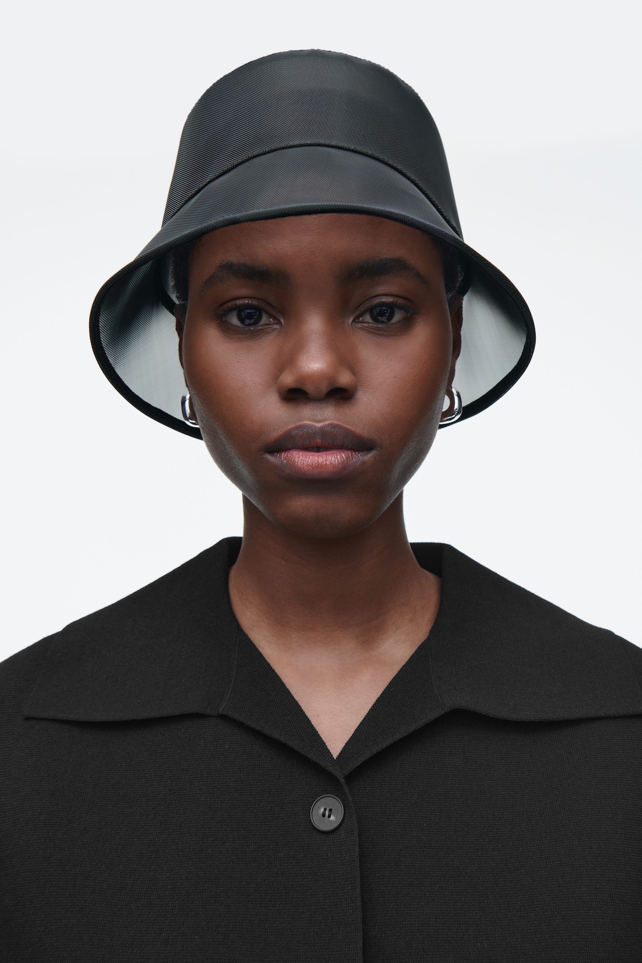 MESH BUCKET HAT - BLACK | COS