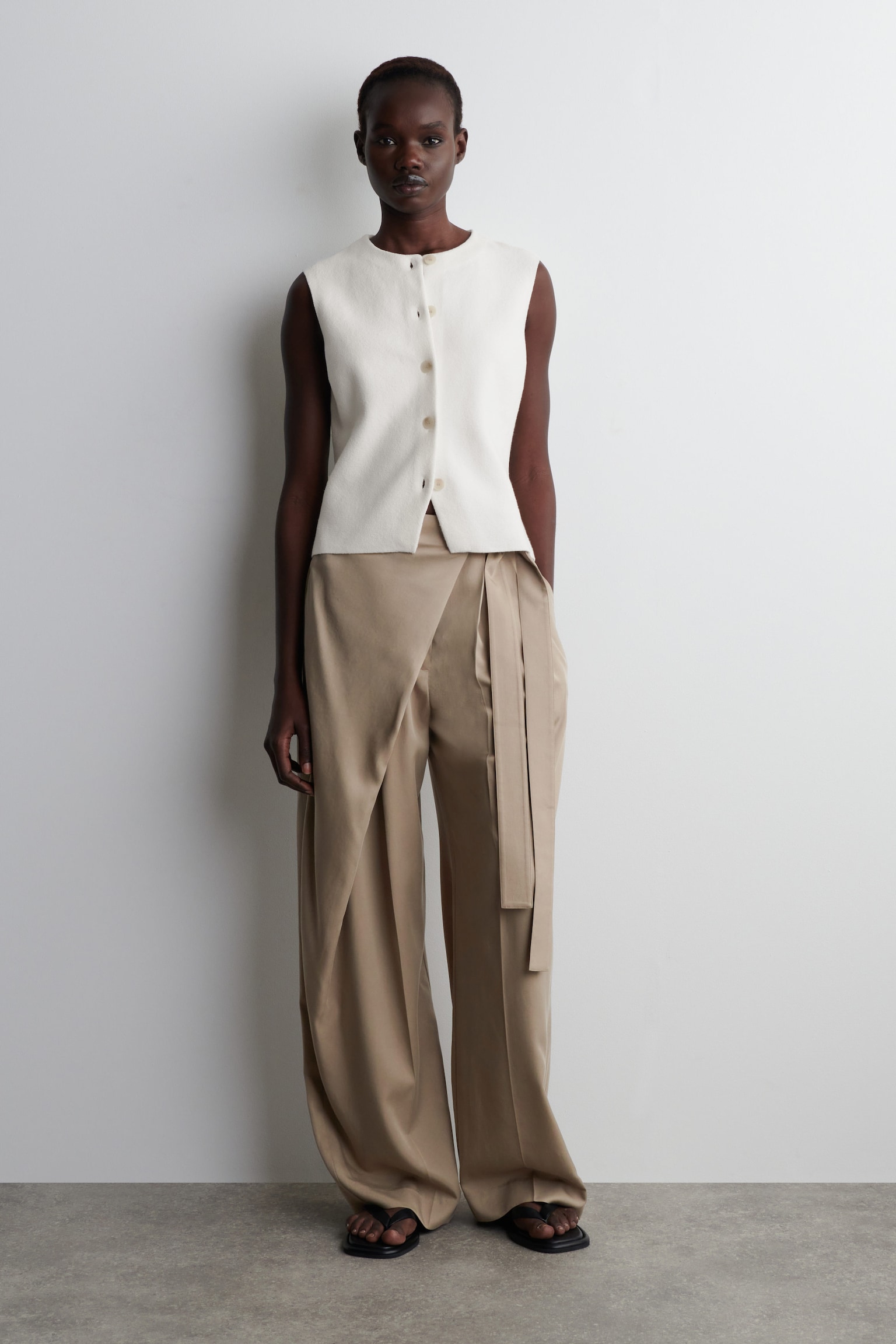 KNITTED COTTON WAISTCOAT - IVORY | COS