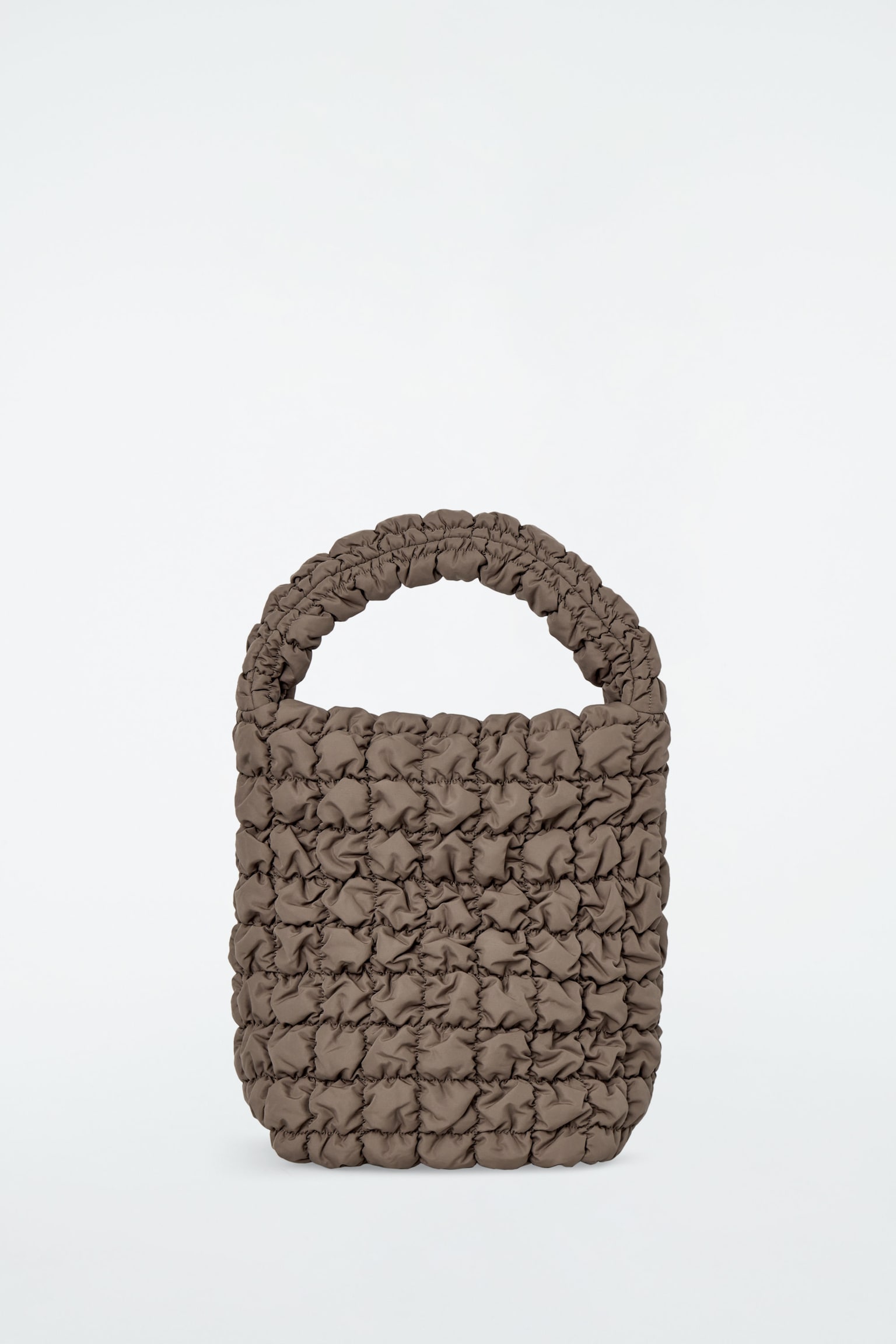 THE QUILTED BAG. A COS ICON.