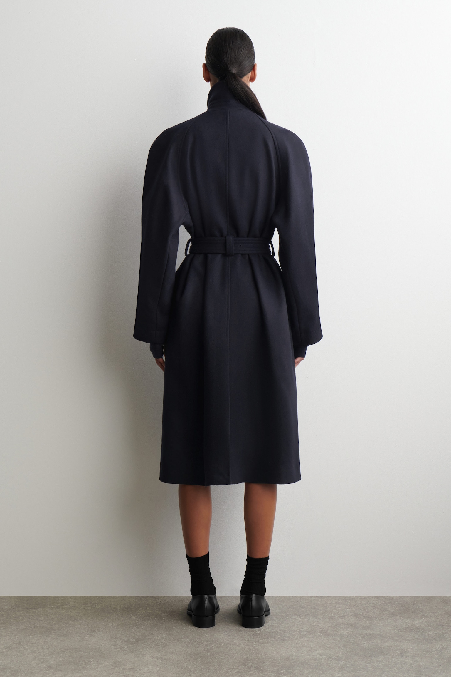 WOOL-BLEND LONG TRENCH COAT - NAVY | COS NO