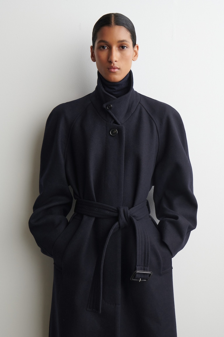 WOOL-BLEND LONG TRENCH COAT - NAVY | COS