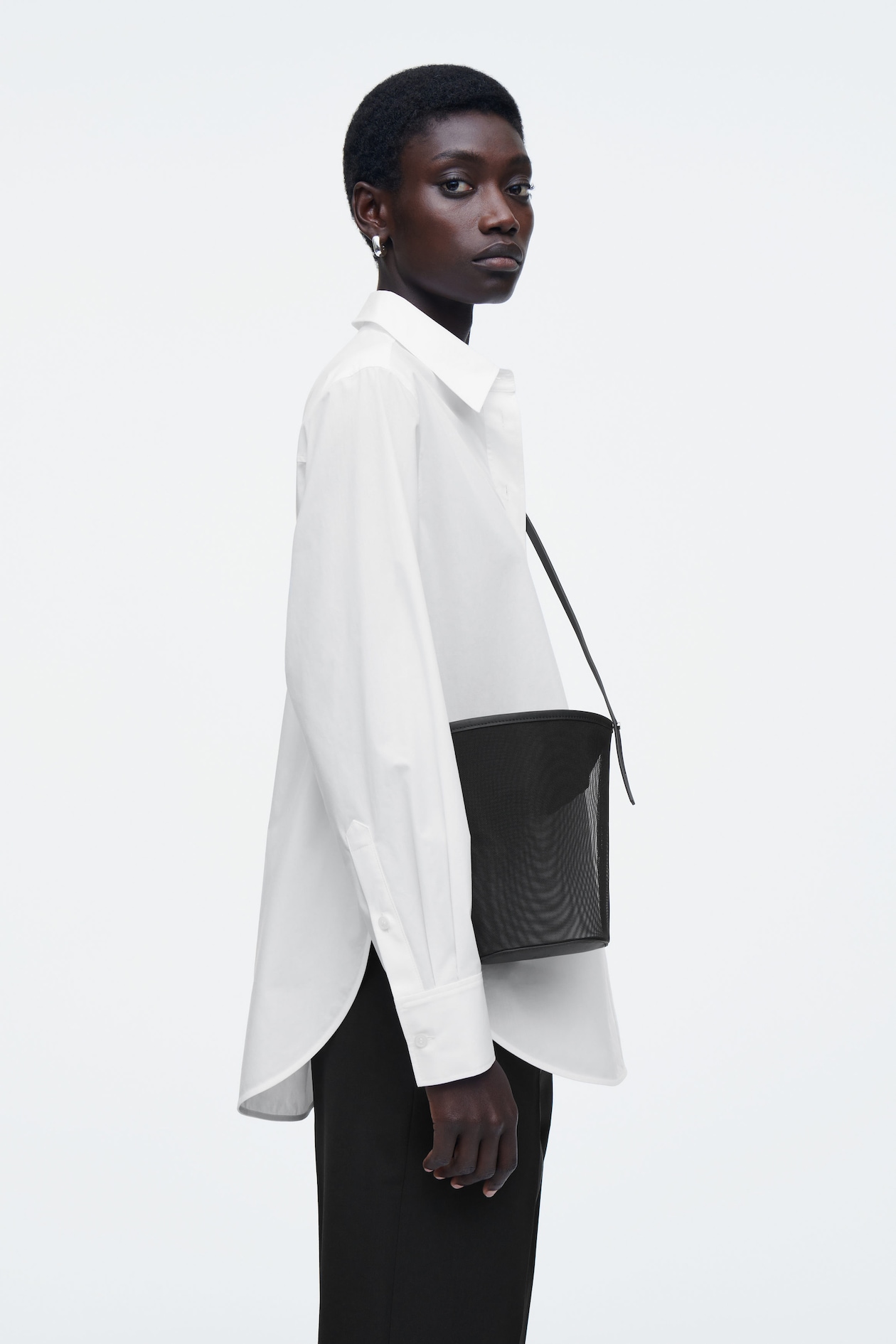 MINI BUCKET BAG - MESH - BLACK | COS