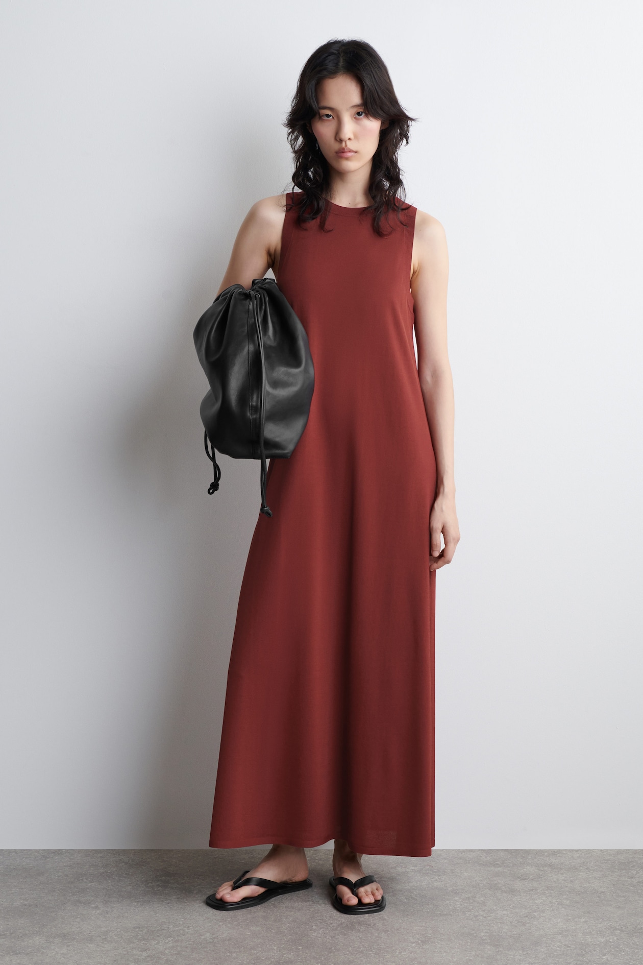 SLEEVELESS KNITTED MIDI DRESS - DARK RED | COS