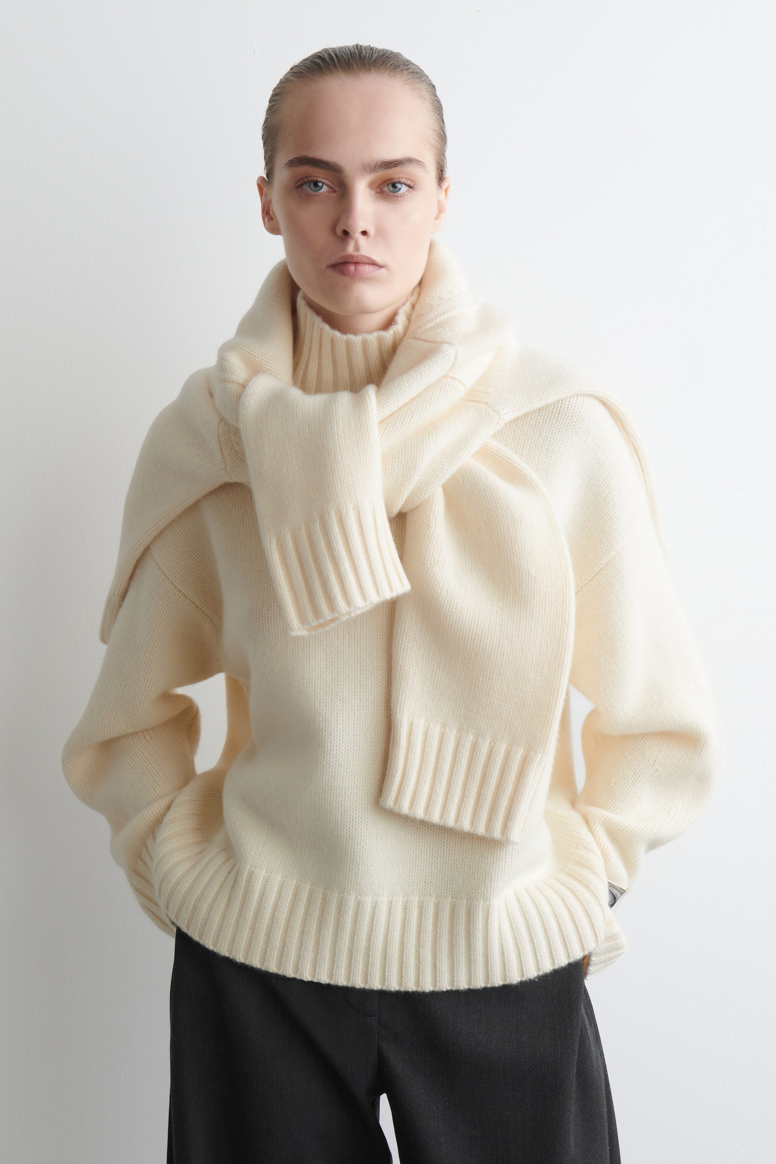 CHUNKY CASHMERE MOCK-NECK SWEATER - OFF-WHITE | COS US