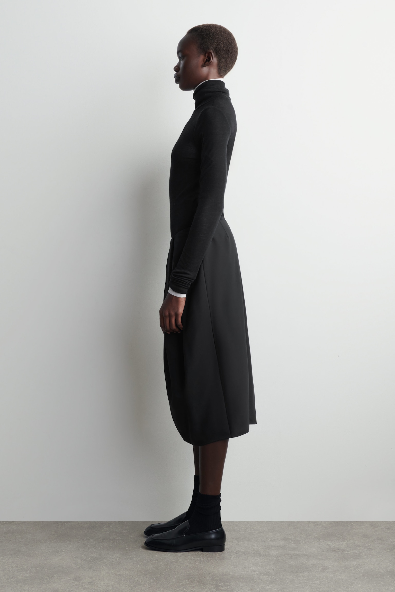 PLEATED WOOL MIDI TULIP SKIRT - BLACK | COS